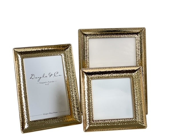 161Q WIDE BORDER HAMMER FRAME GOLD 4X6" – Flair Gifts and Home